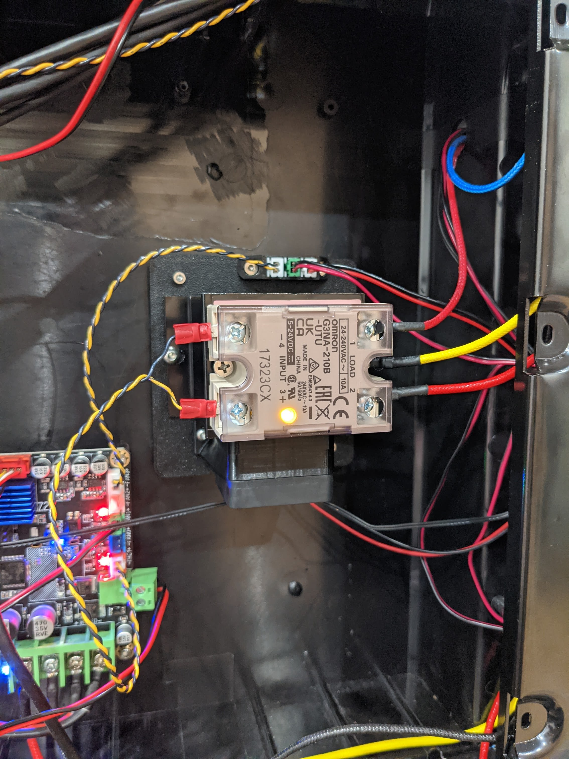 Qidi Plus 4 Modular SSR Mounting Bracket by Sarge013 | Download free ...