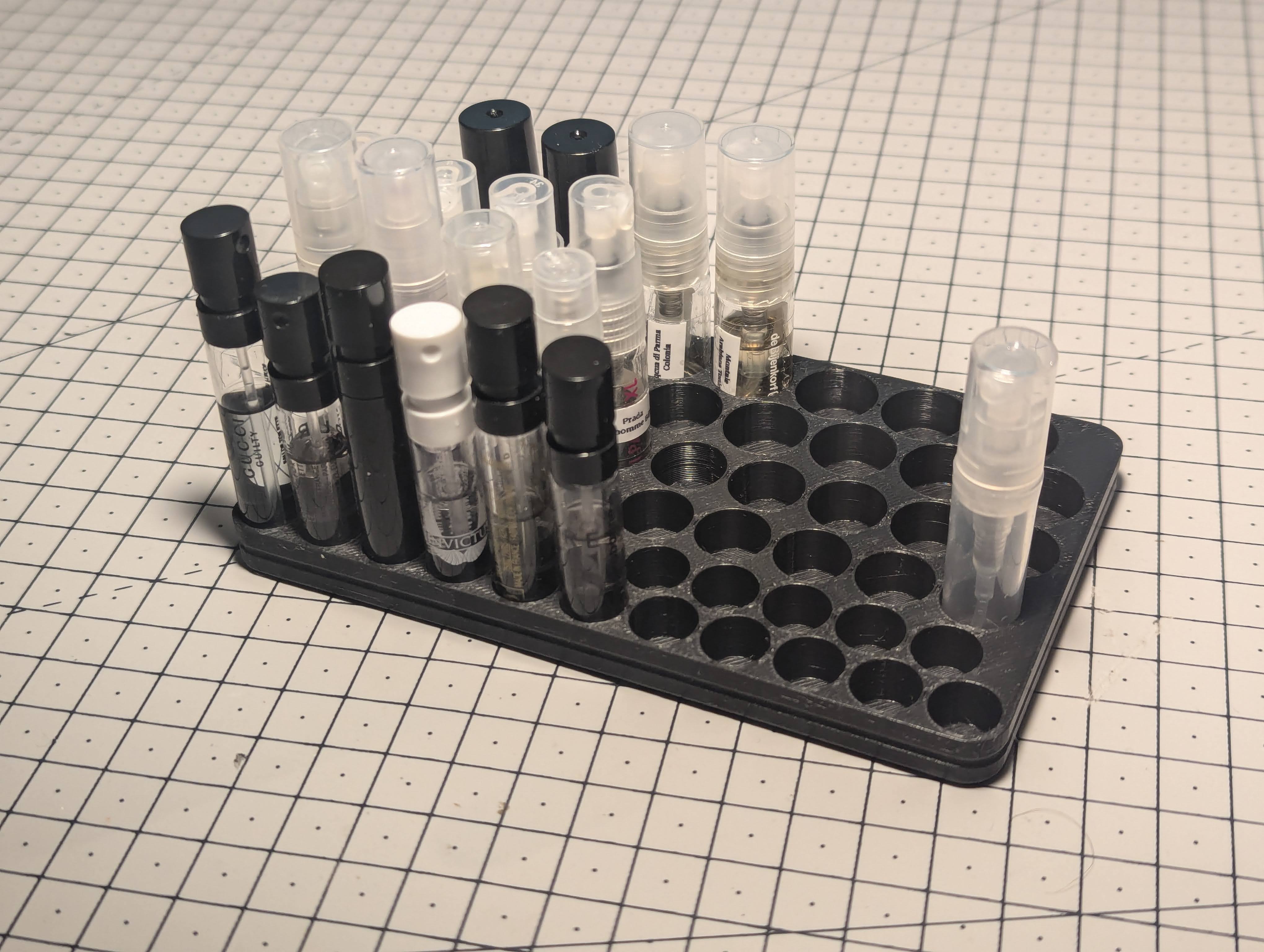 Perfume Sample Holder - 54 Slots, 4 sizes por HugoWhite | Descargar ...