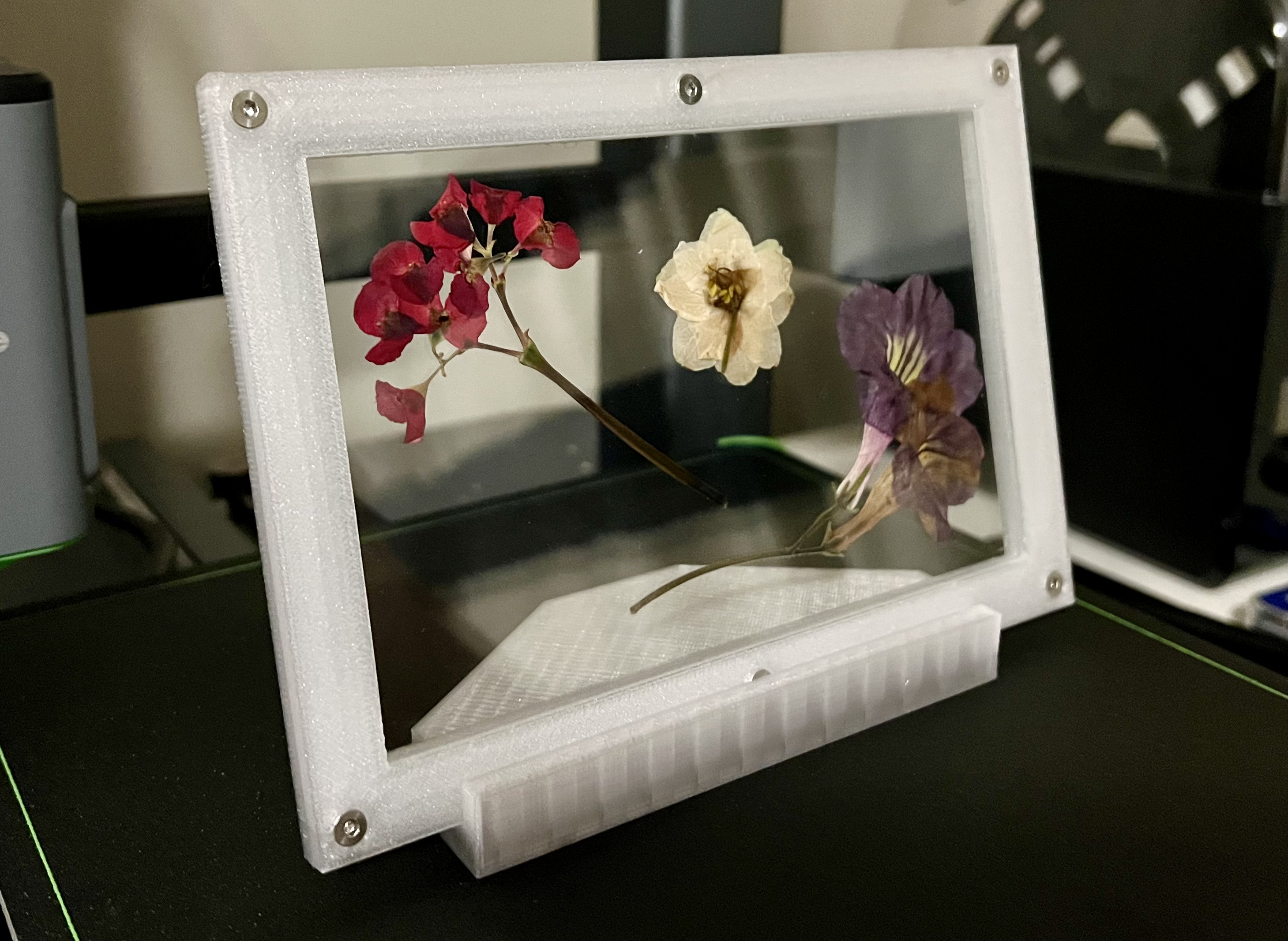 Flower/Plant Pressing Frame by G Guz | Download free STL model ...