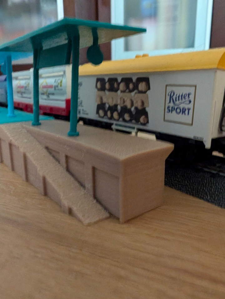 H0 Train Station Platform Ramp, Bahnsteig mit Rampe 1:87 by SJM ...