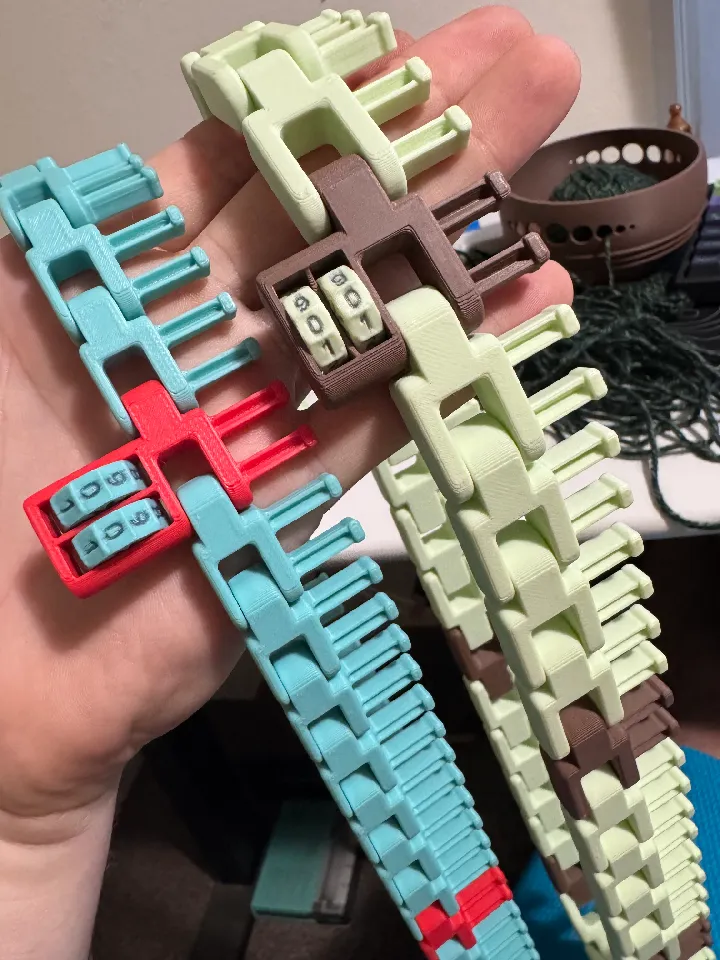 Knitting Loom: Snap-Fit with Row Counter by VladTheInhaler | Download ...