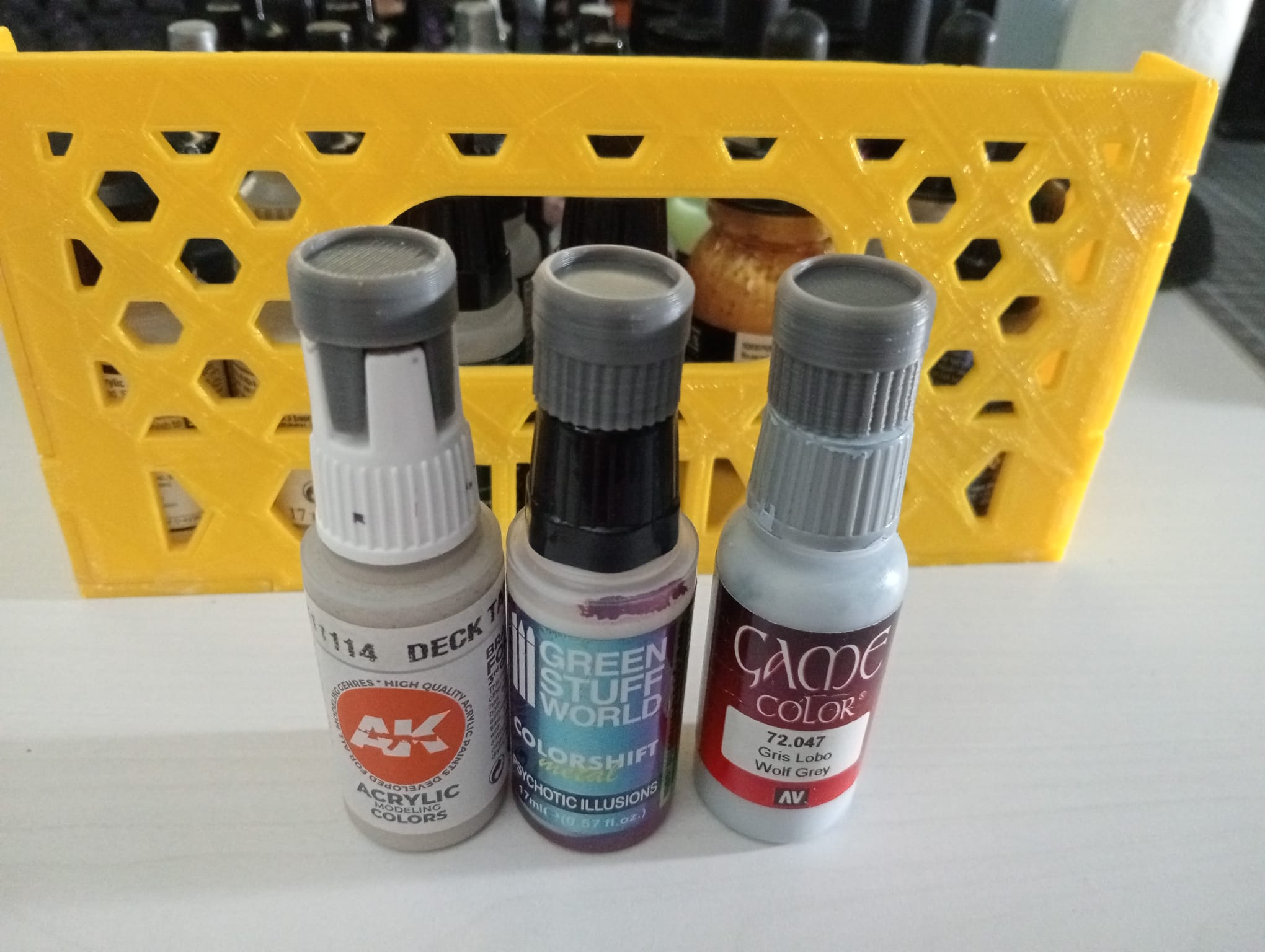 Paint bottle caps by UnDomain | Download free STL model | Printables.com