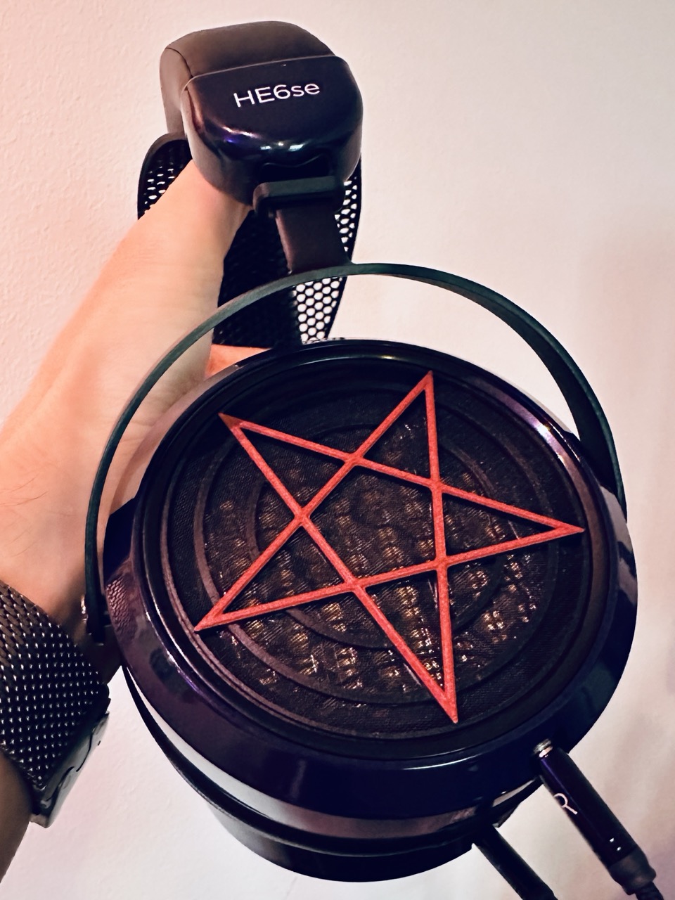 Hifiman HE pentagram/star grille mod for headphones by Arkku | Download ...