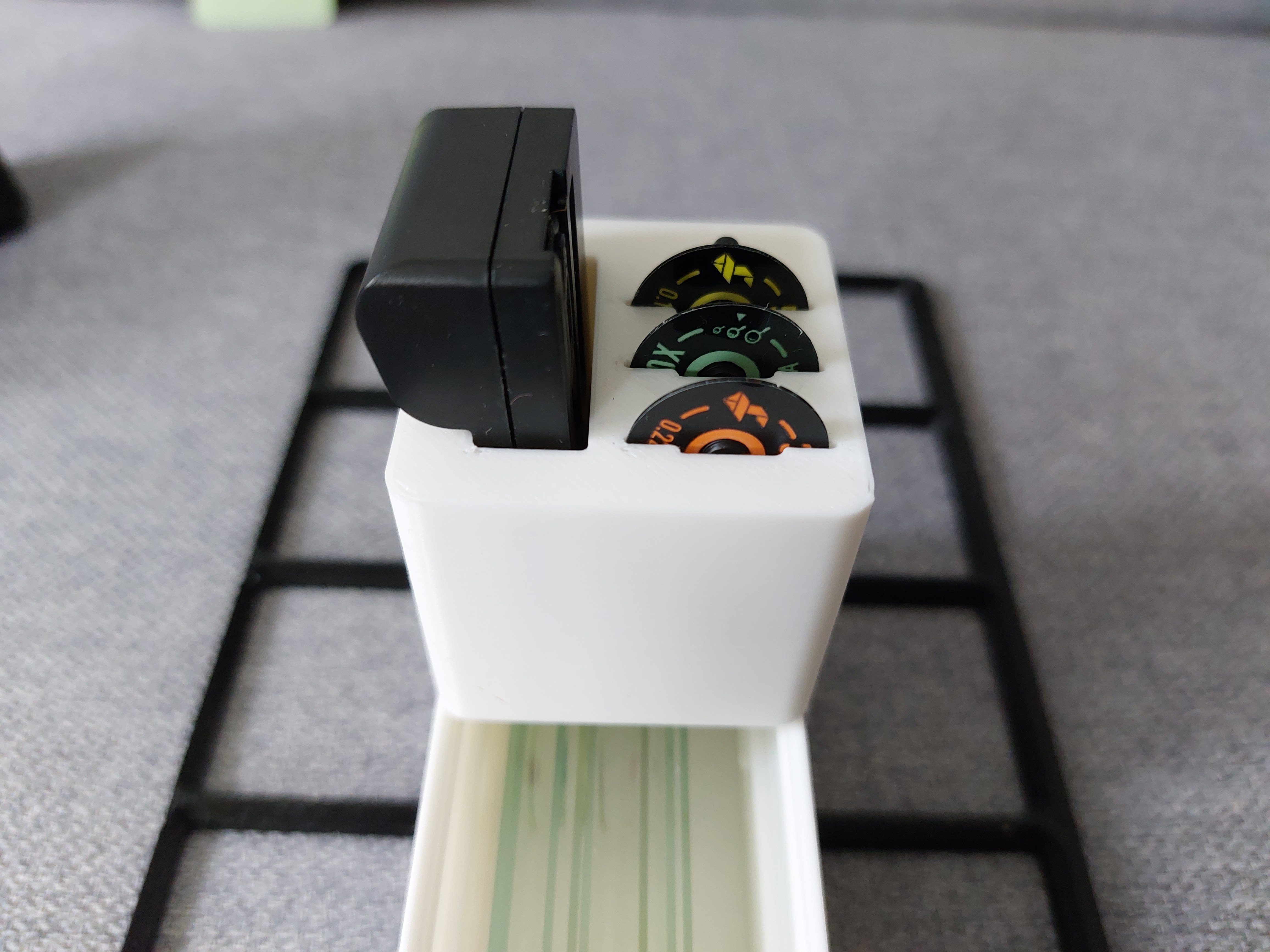 Microscope accesories storage – gridfinity based and at classroom scale ...