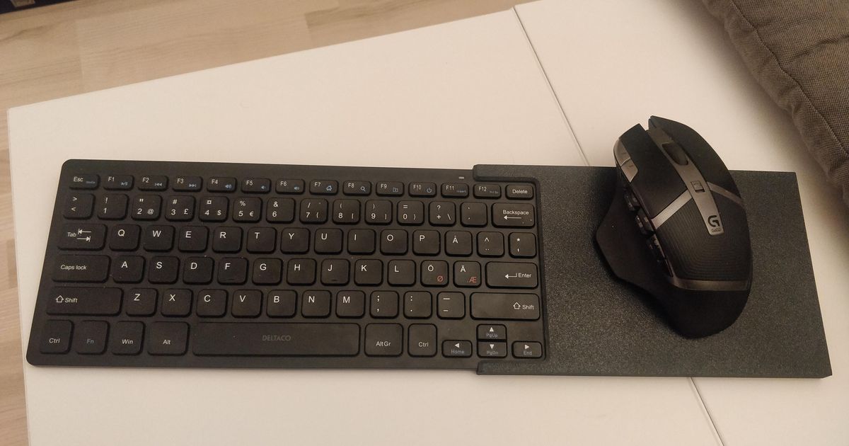 Couch Gaming Mouse Pad by Fjederhaek | Download free STL model ...