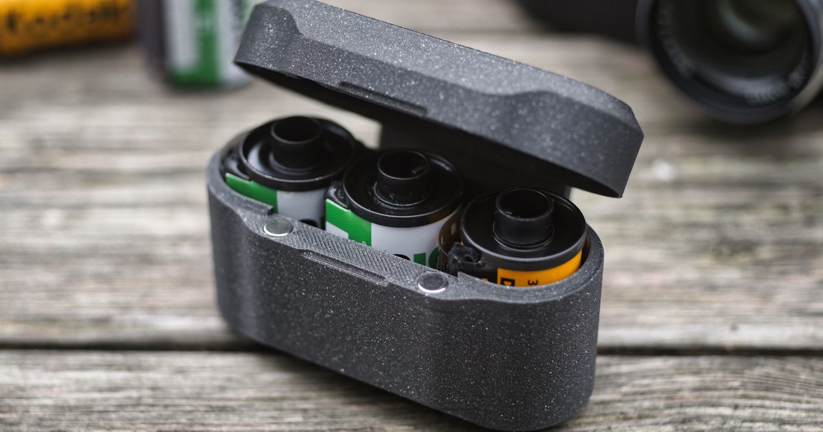 FilmPod 35mm · Print-in-place travel case for 35mm film by Downloaded ...