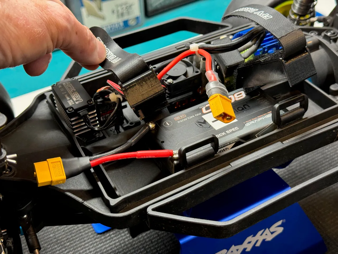 Team Associated Pro4 SC10 Shorty LiPo Battery Holder by jrsone ...