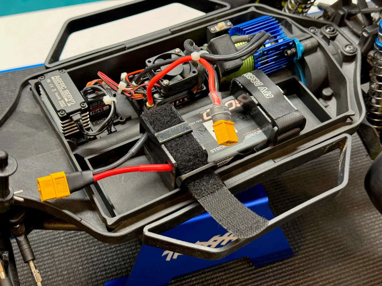 Team Associated Pro4 SC10 Shorty LiPo Battery Holder by jrsone ...