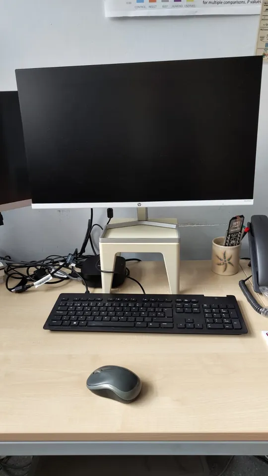 Monitor stand by Pau Garreta | Download free STL model | Printables.com