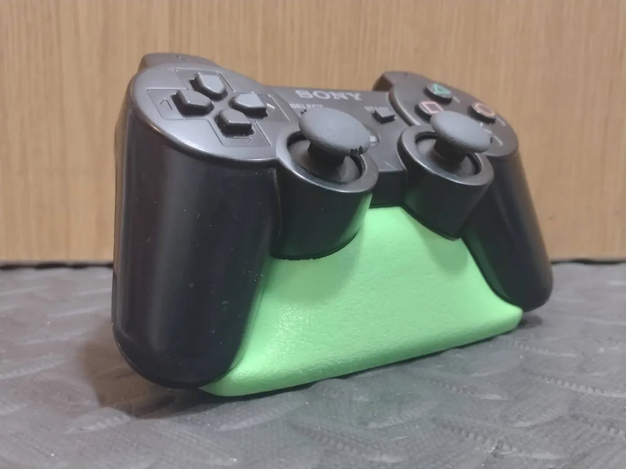 Dualshock 3 Stand by Build_Me_Something | Download free STL model ...