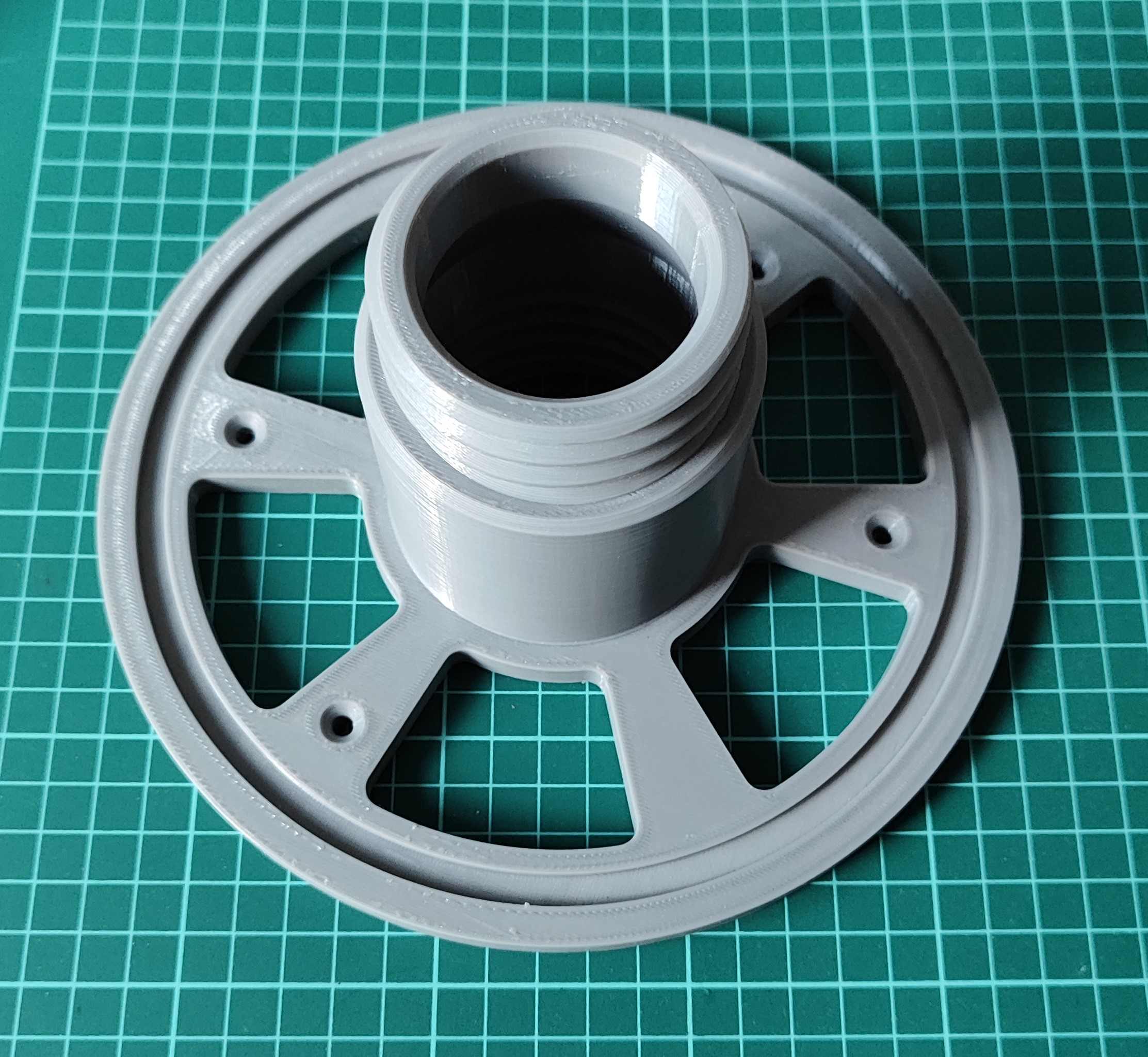 Stackable and Rotating Spool Drawer da MazzPrint | Scarica il modello ...