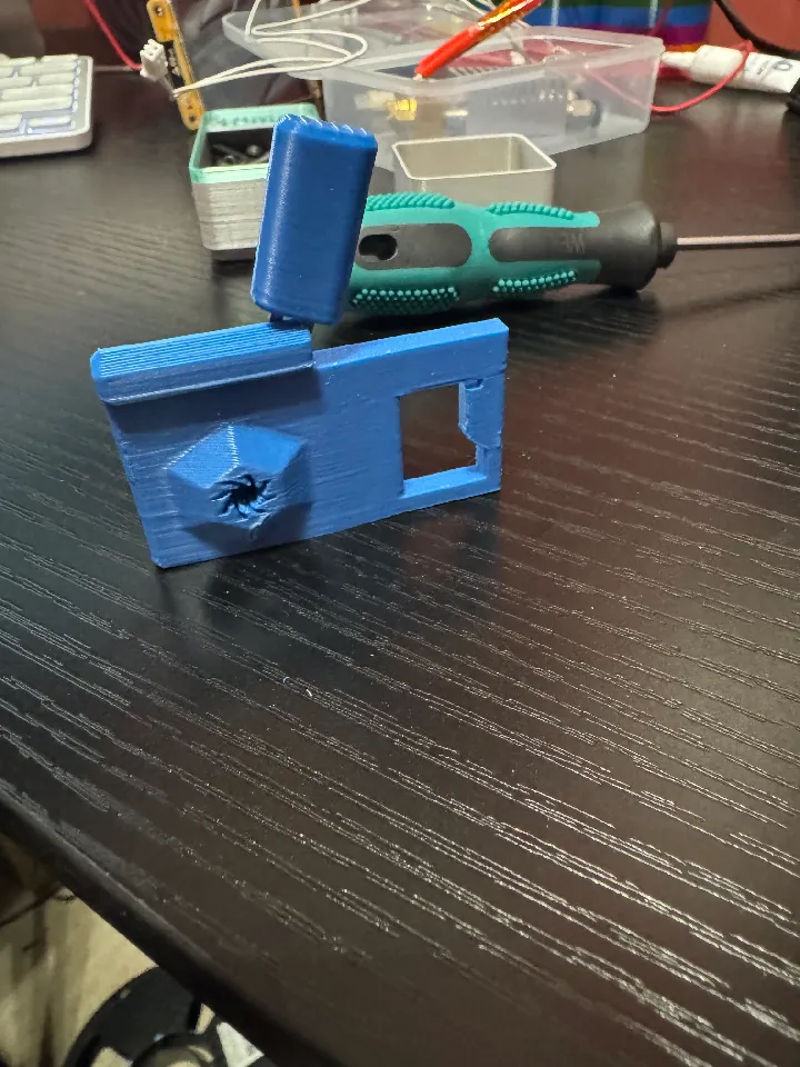 Qidi Q1 Pro Filament Cutter 2 by Jeffery Strahan | Download free STL ...