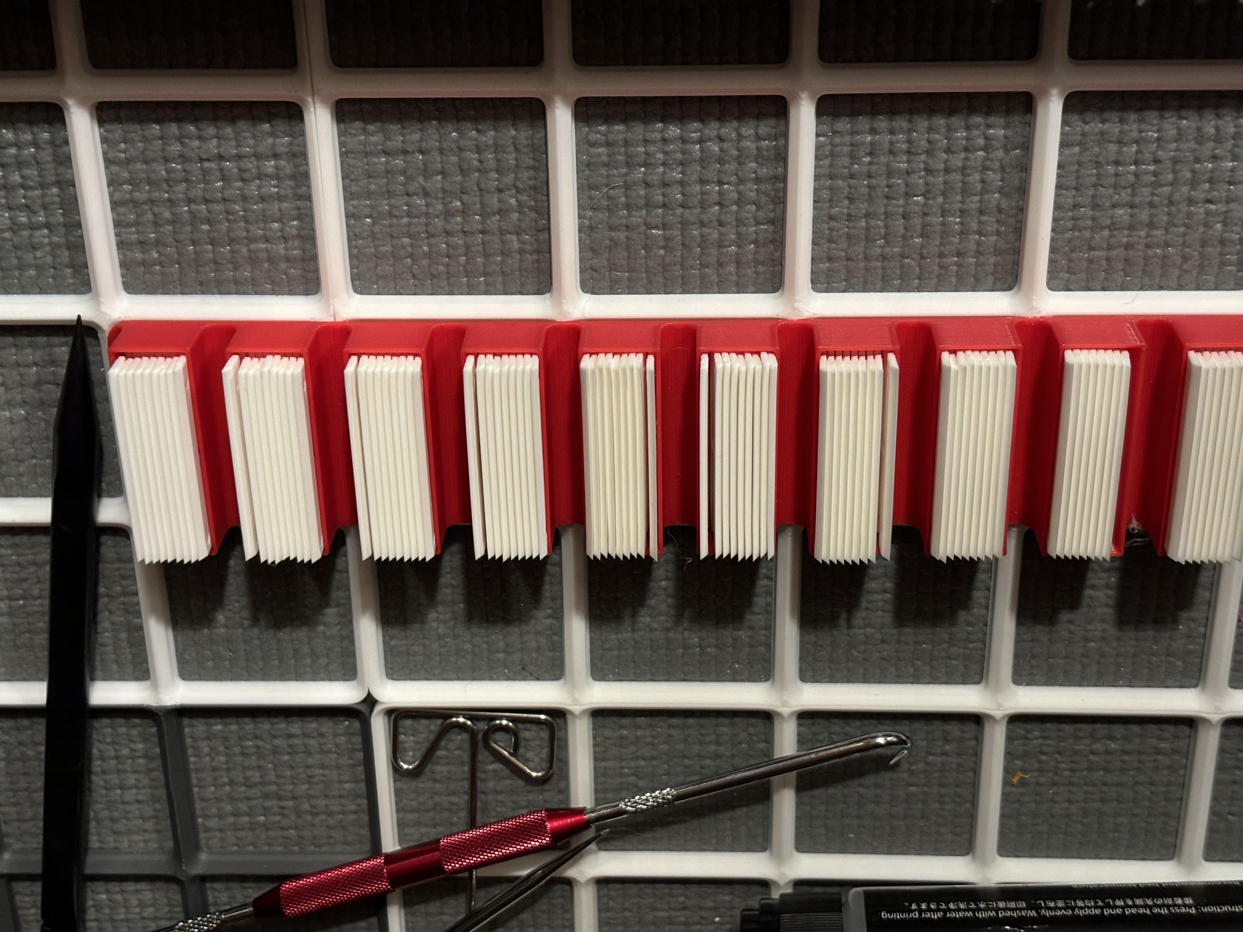 Gridfinity plastic razor blade storage (5 X 1) by DenEG | Download free ...