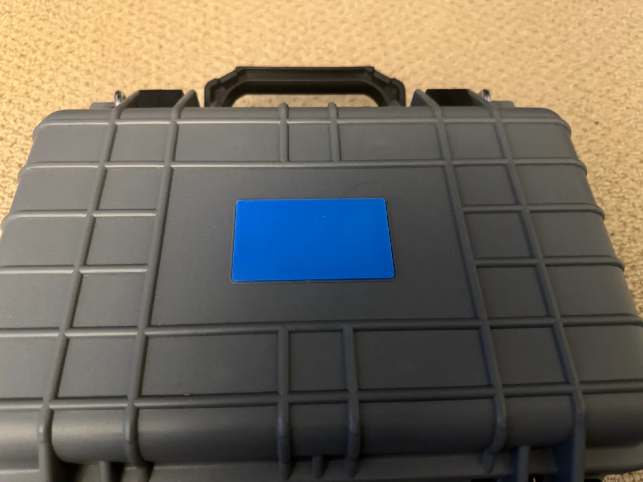 Name tag for the FLISSA 11.6 inch case by Benjamin Faershtein ...