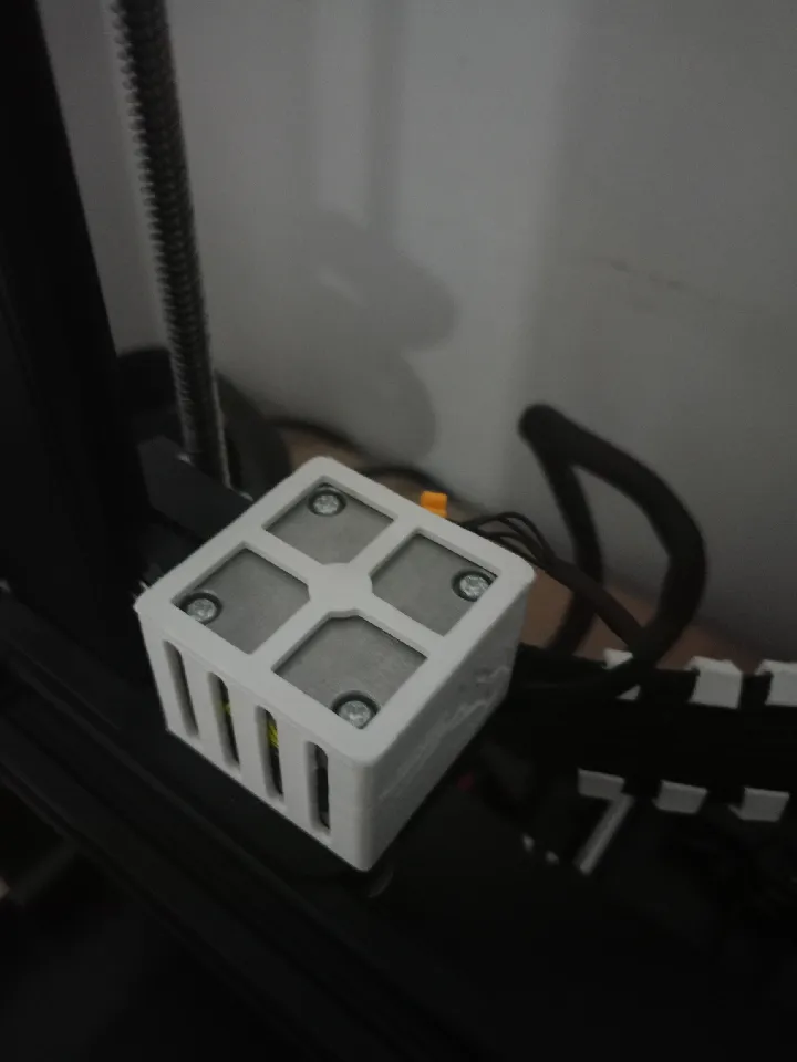 Ender 3 V3 SE Stepper Motor Cover by Toxicyss | Download free STL model ...
