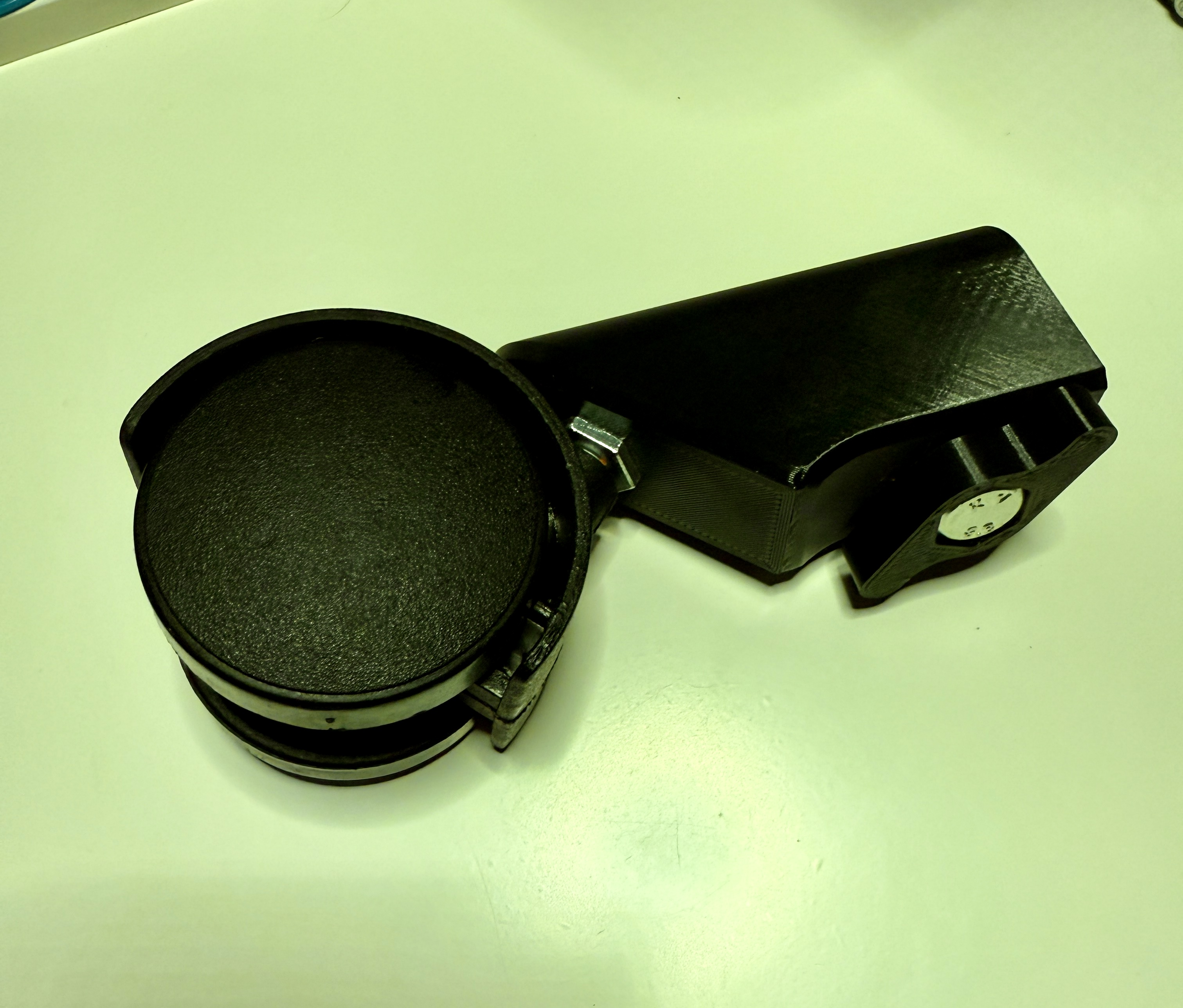 Tripod-Adapter-Boot 2000 by AndersE | Download free STL model ...