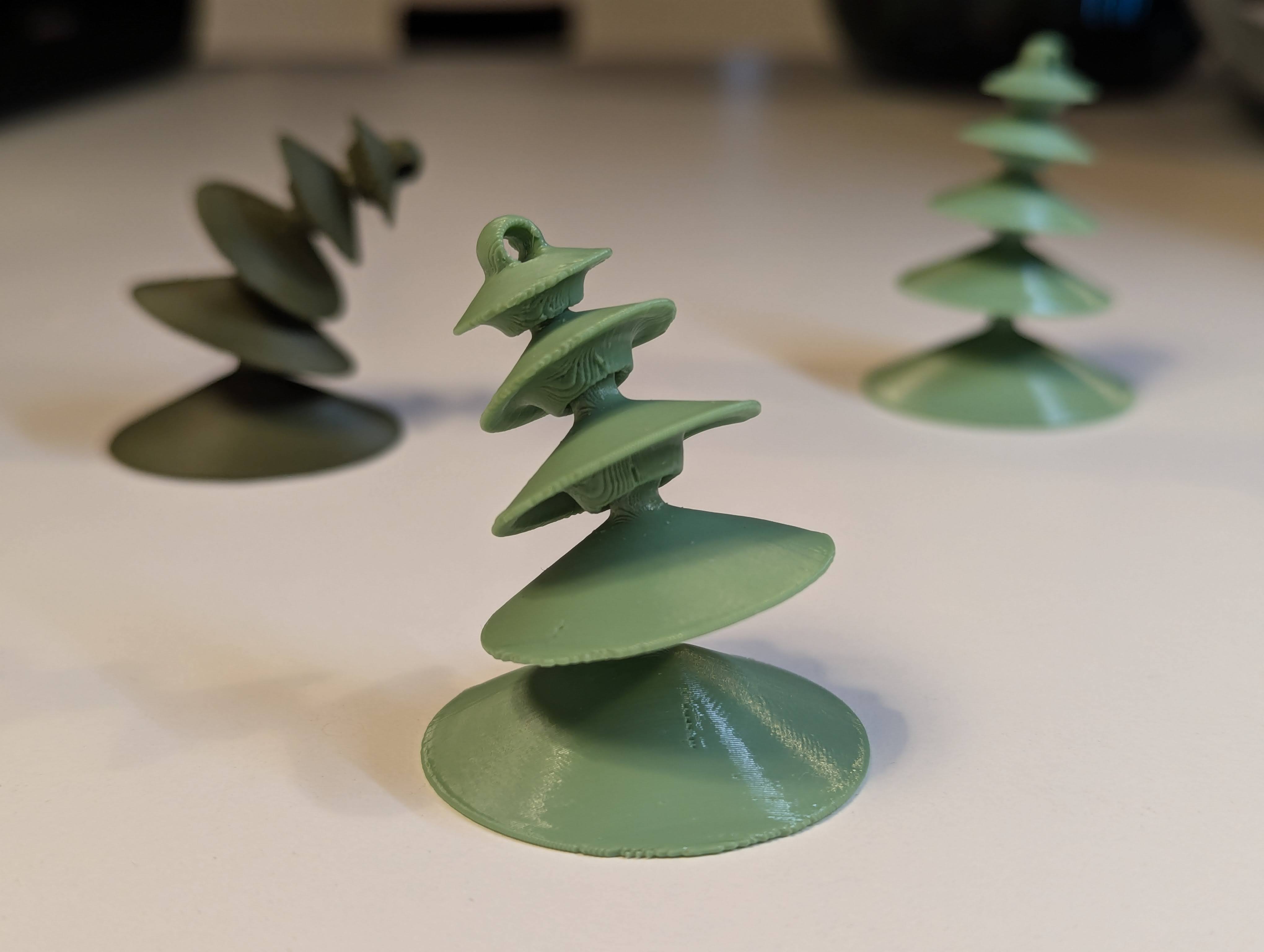 Articulated Christmas tree fidget by Vasichkin | Download free STL ...