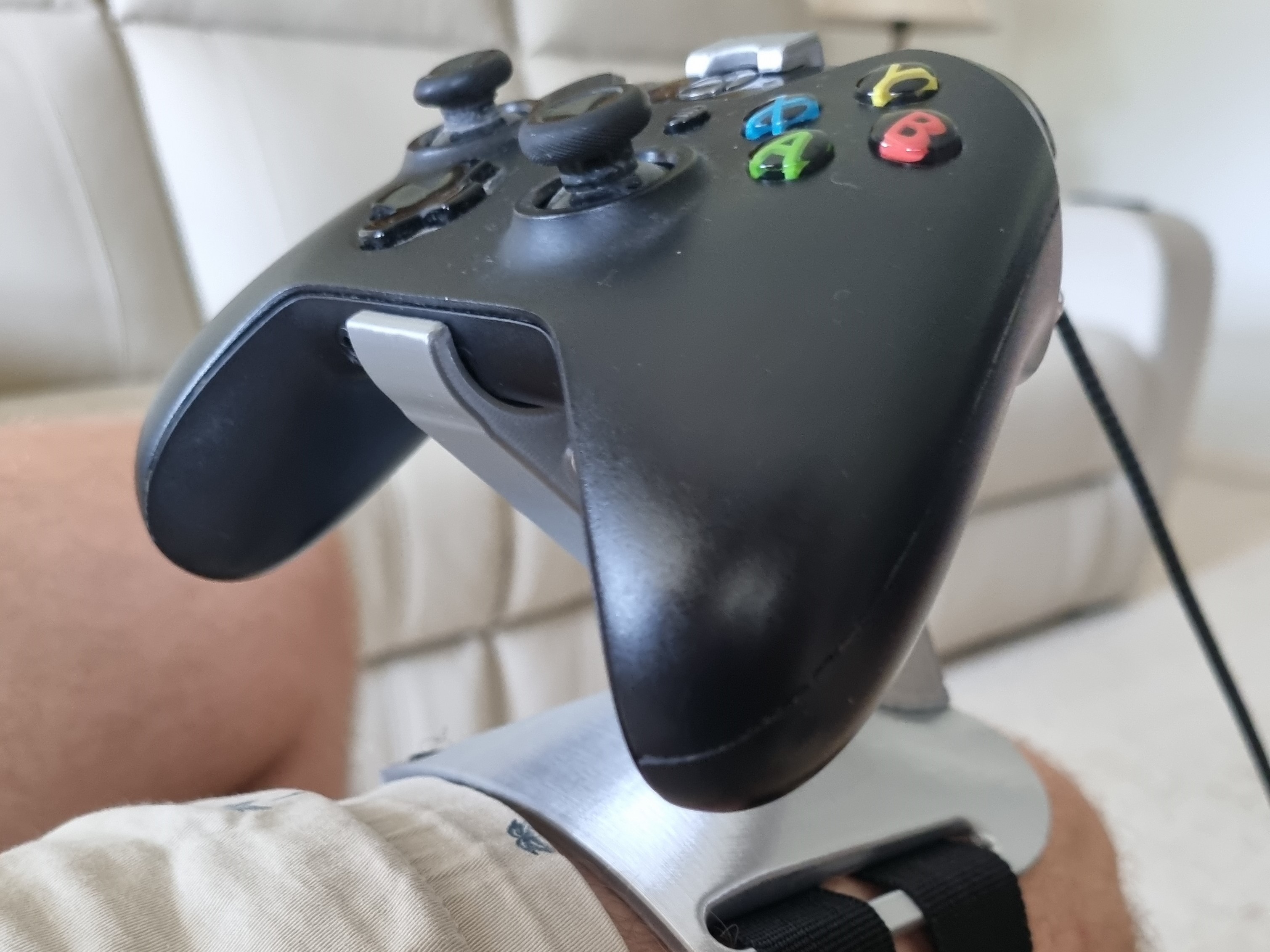 The Helping Hand - Leg Mounted Controller Holder von LittleSilvr ...