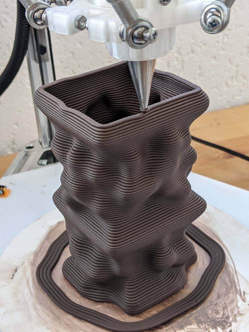Octahedrons Based Vase 002 by Octal Design | Download free STL model ...