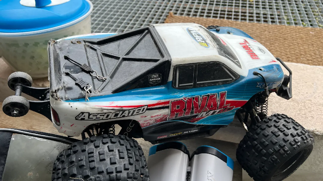 Team Associated Rival MT10 Compatible Body Clip by JJ Sauer | Download ...
