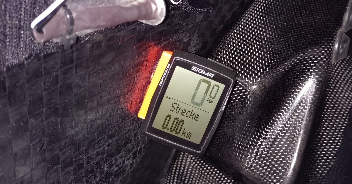 Sigma speedometer console for velomobiles (FreeCAD) por NUeB ...