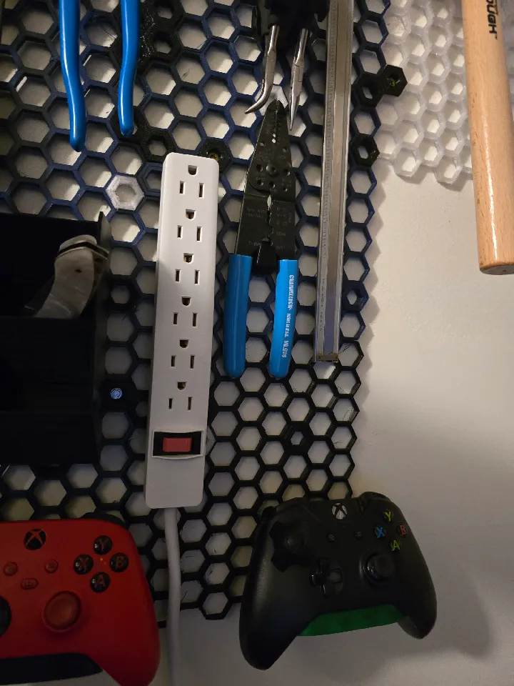2 Pin Keyhole Mount for HSW Parametric by guyish1 | Download free STL ...