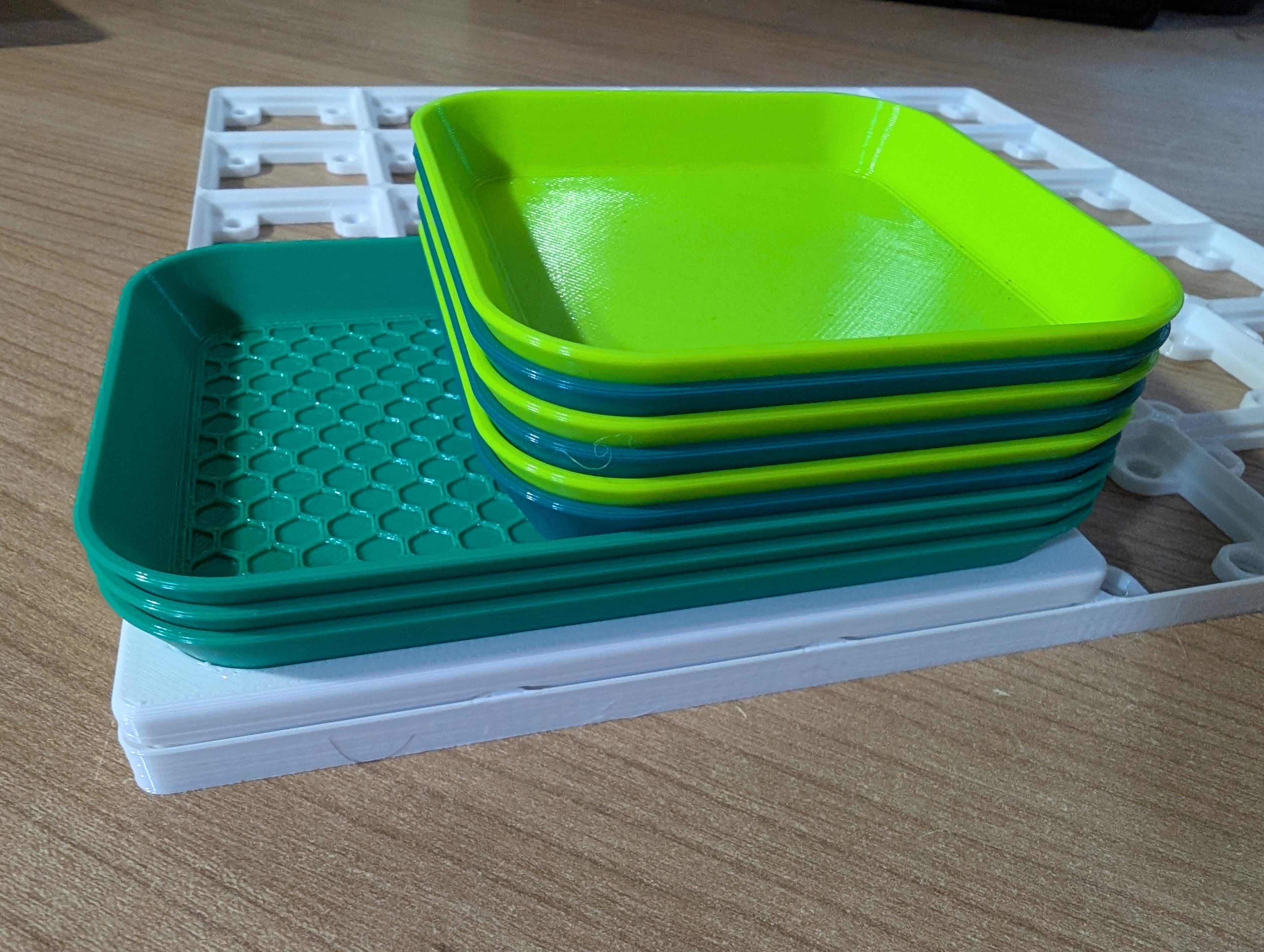 Stackable Trays with Gridfinity Base (5 Sizes) by PeterDesigns | Download free STL model ...