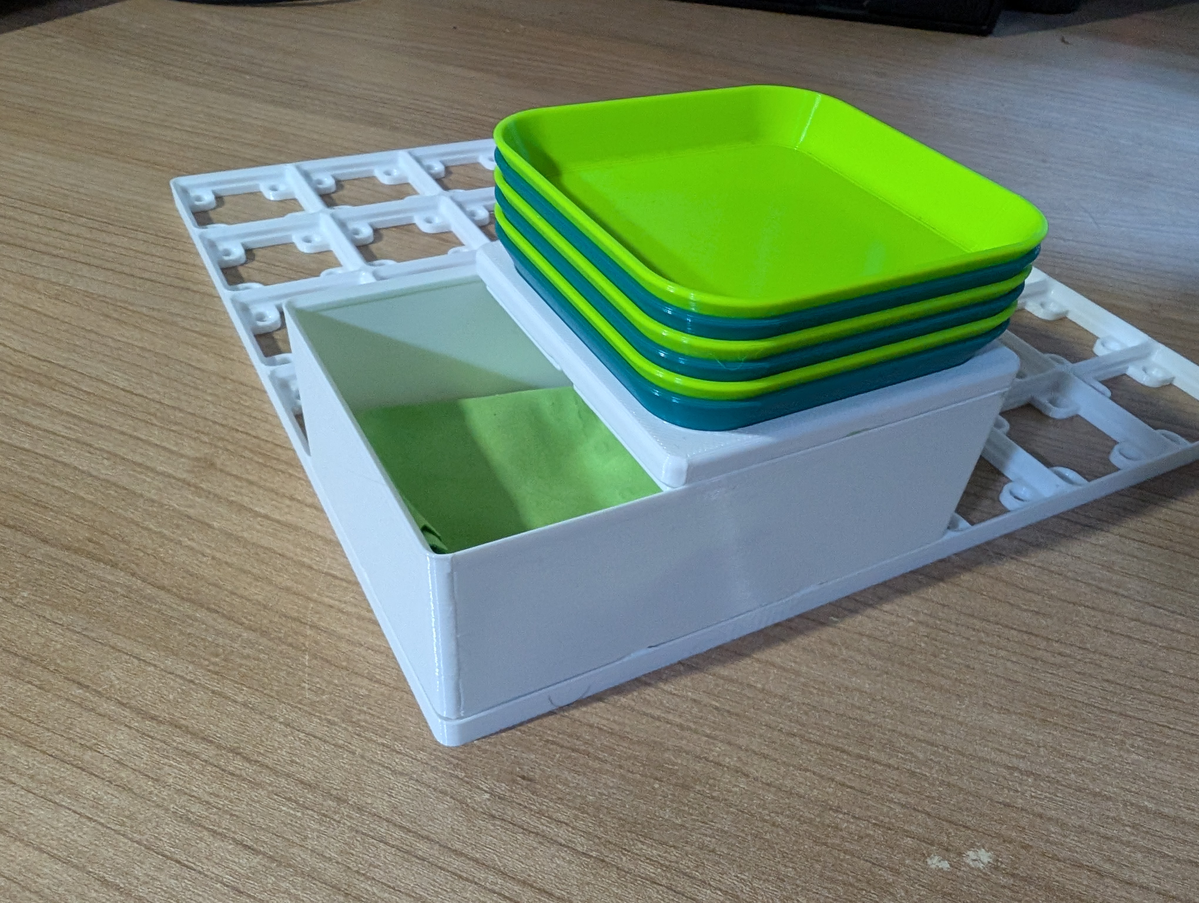 Stackable Trays with Gridfinity Base (5 Sizes) by PeterDesigns ...