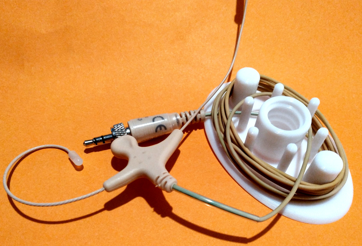 Stage Headset Storage Case by Konrad Rosenbaum | Download free STL ...