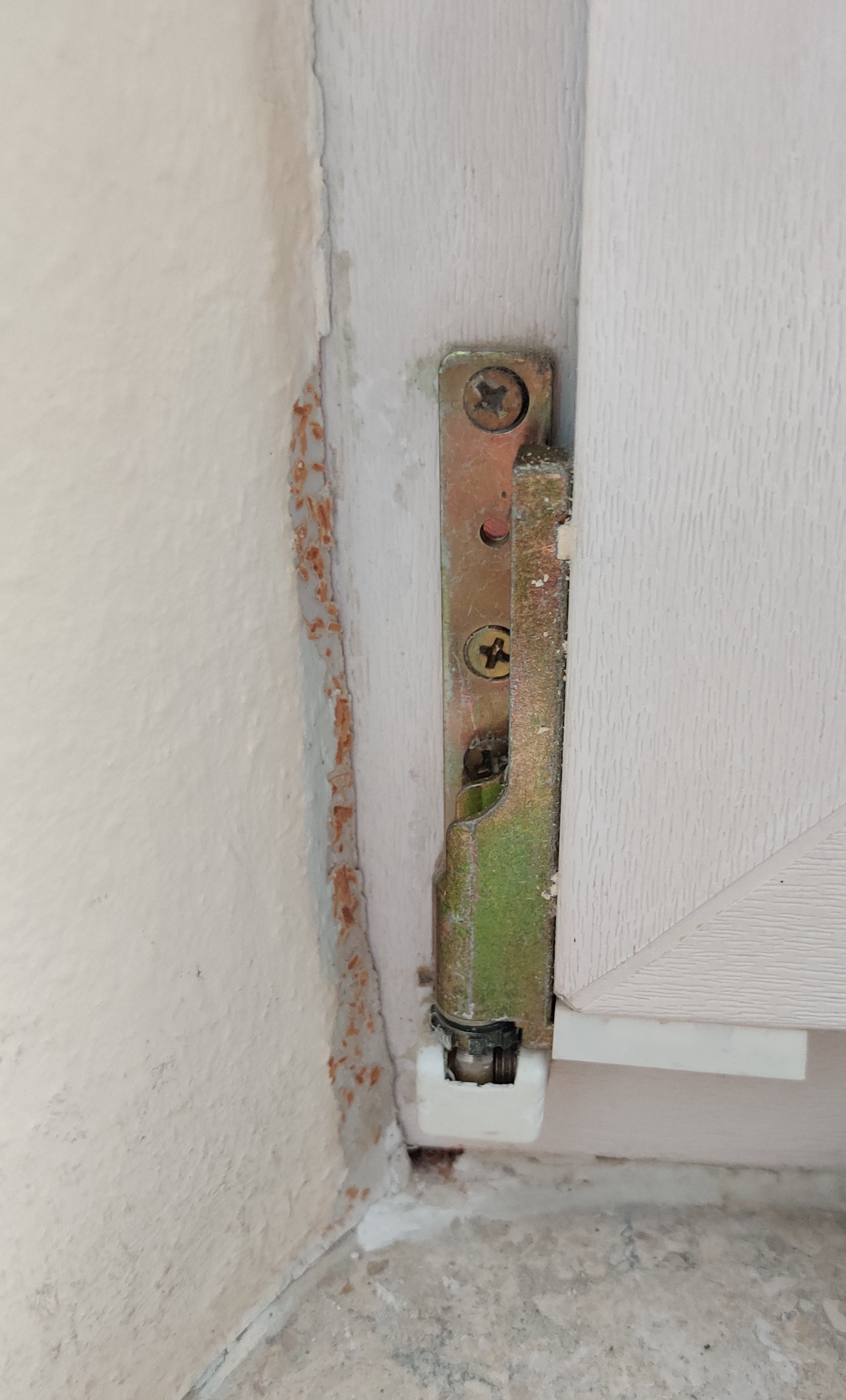 Window Hinge Cover Bottom by Janphi | Download free STL model ...