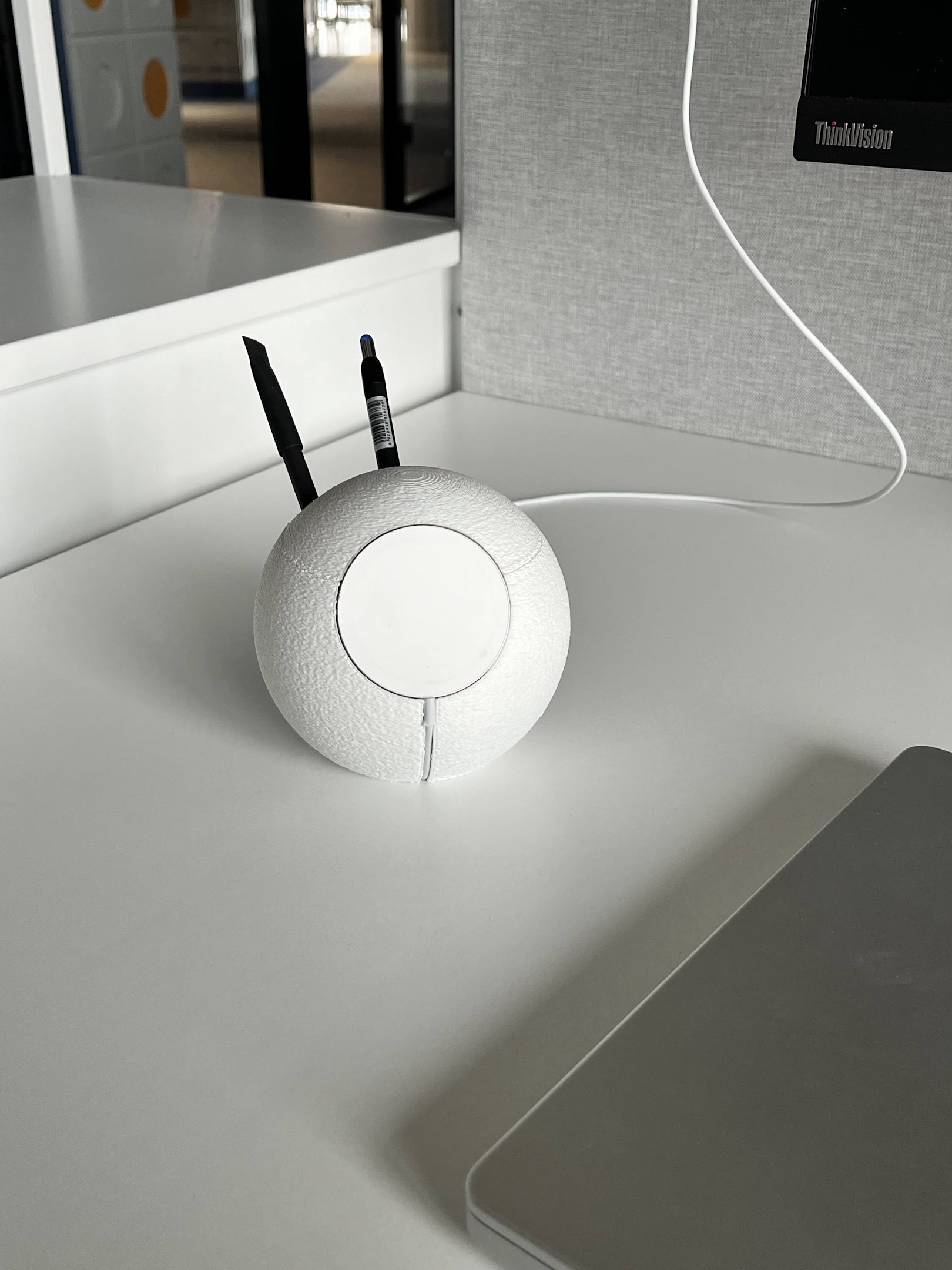 MagSafe Ball Charging Dock (parametric) by Egor Sklyarov | Download ...