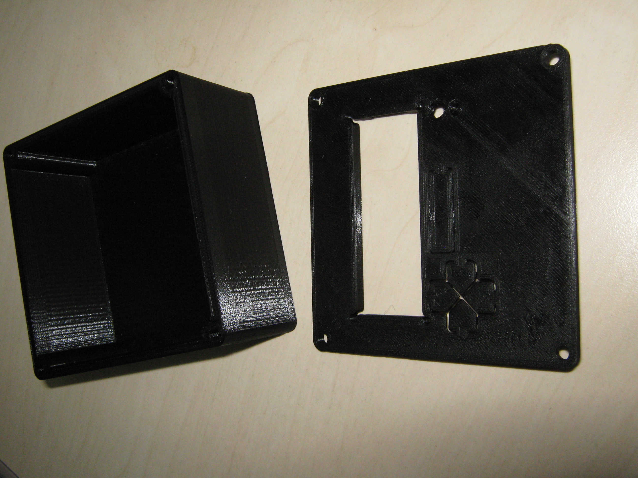 Box for Arduino LCD Shield by WHerzog | Download free STL model ...