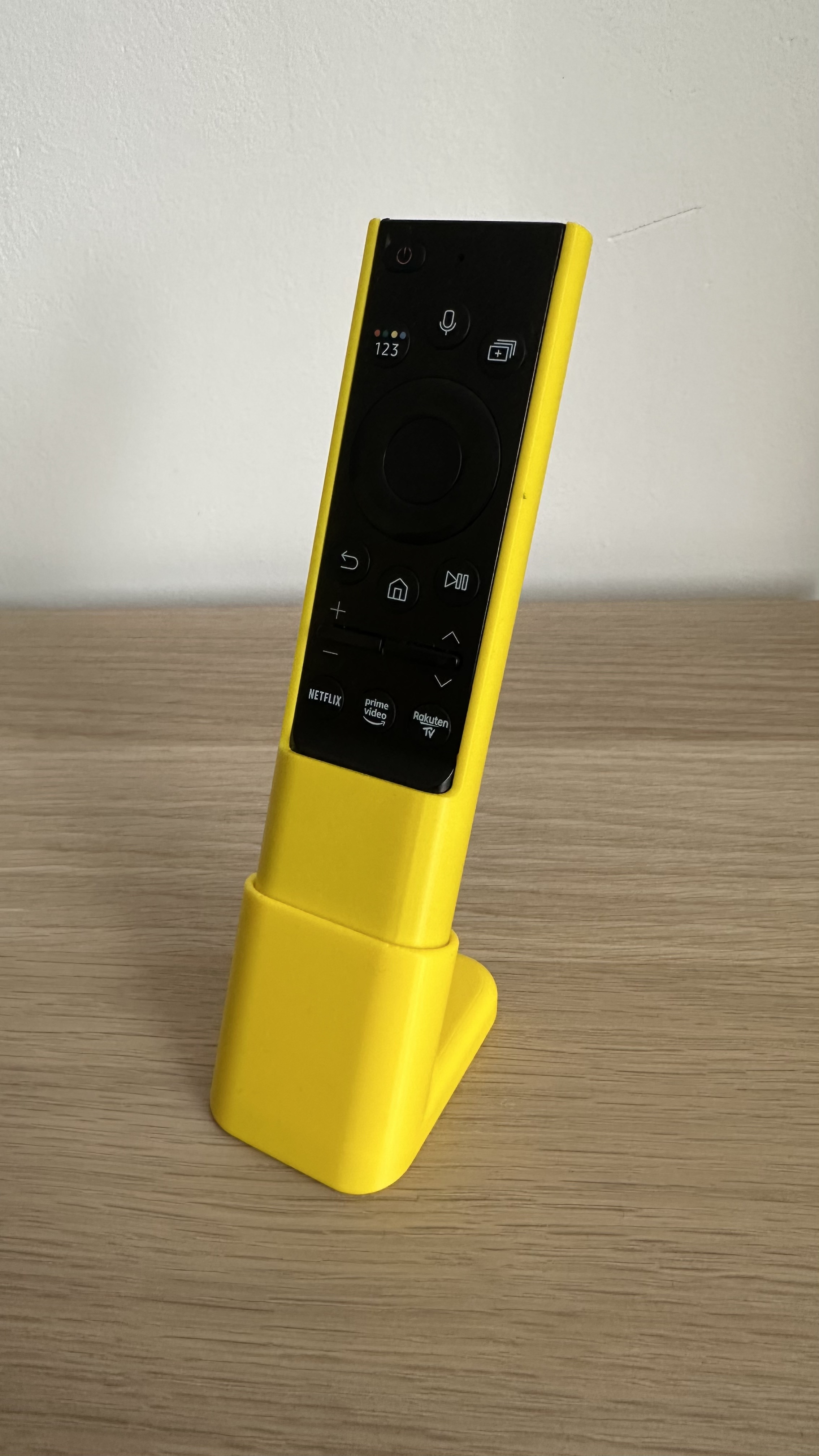 Samsung tv remote cover and stand by Marek Galčík | Download free STL ...