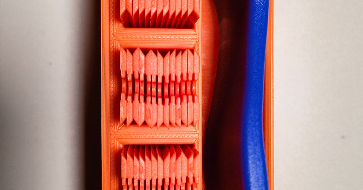 Gridfinity plastic razor scraper and blades storage 1x3x5u with lip par ...