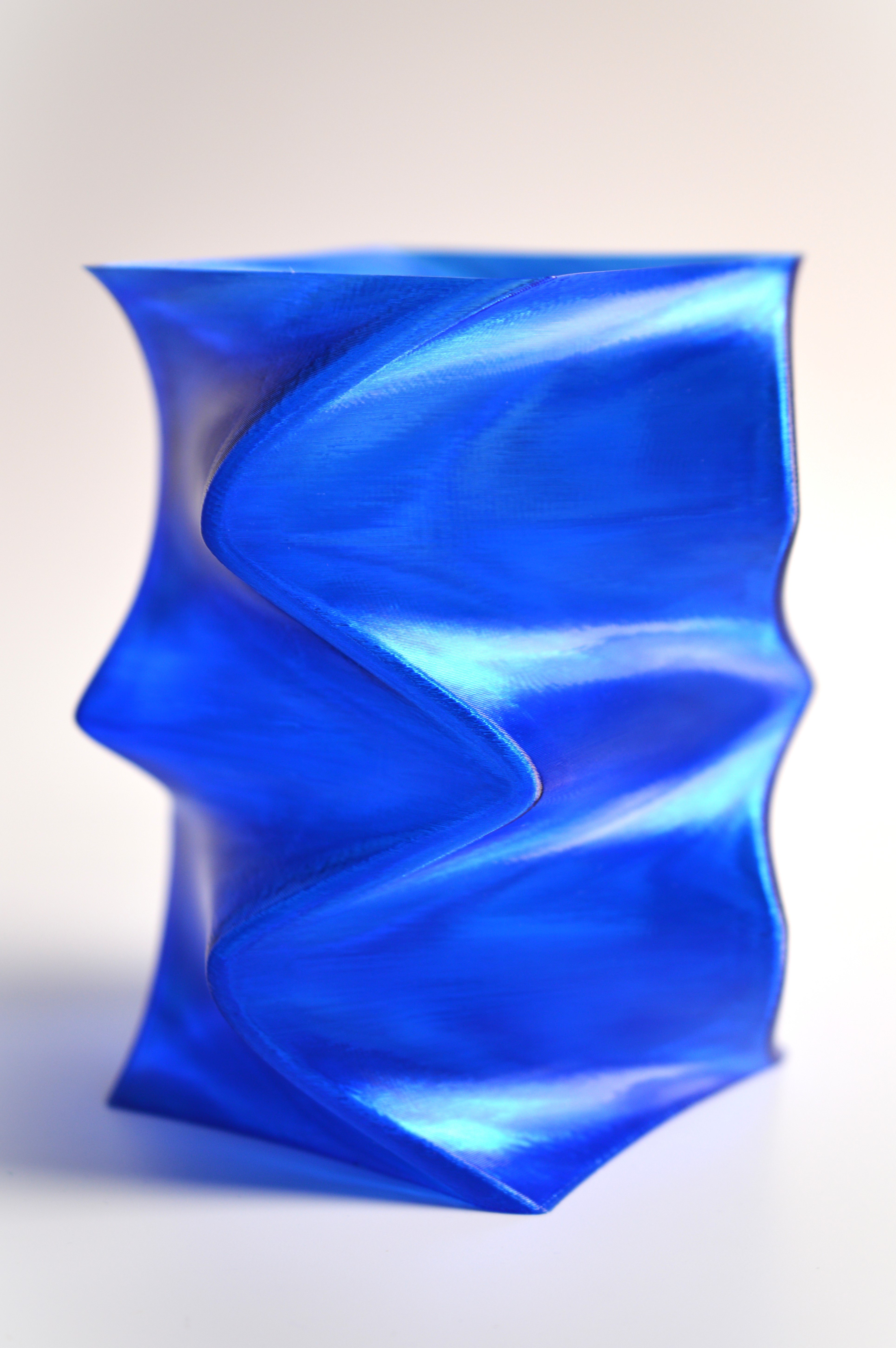 Distortion vase yellow and blue by Verdana3d | Download free STL model ...