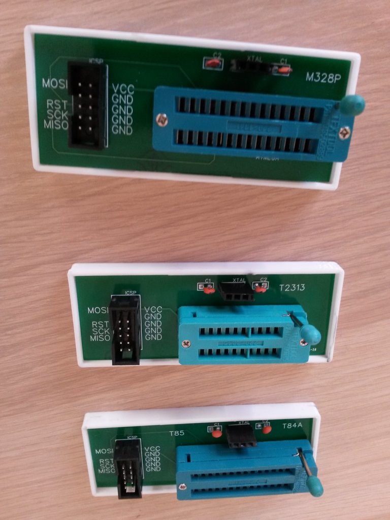Circuit Board Bumper With Clamp by sej7278 | Download free STL model ...