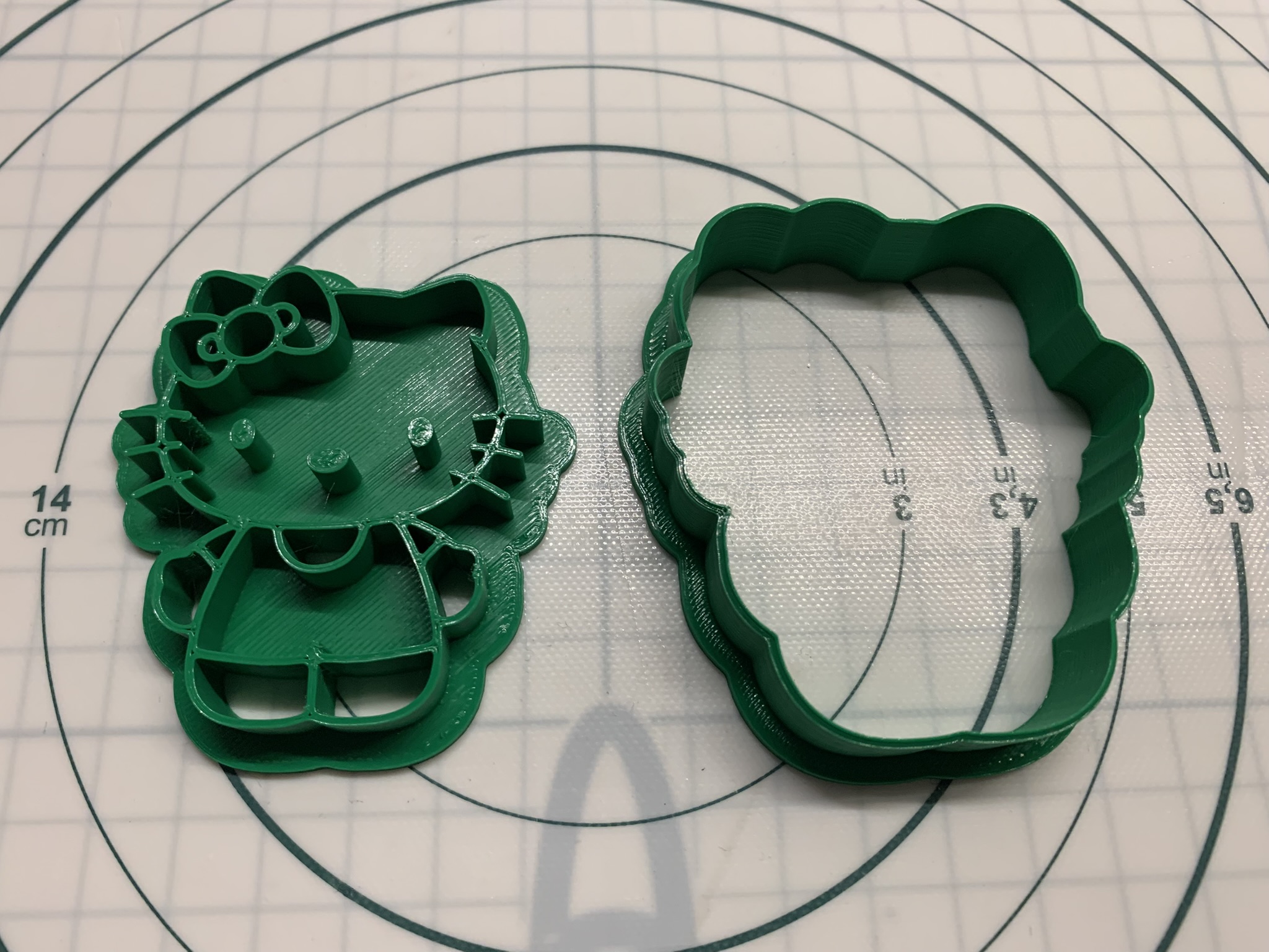 Hello kitty cookie cutter by Coarse | Download free STL model ...