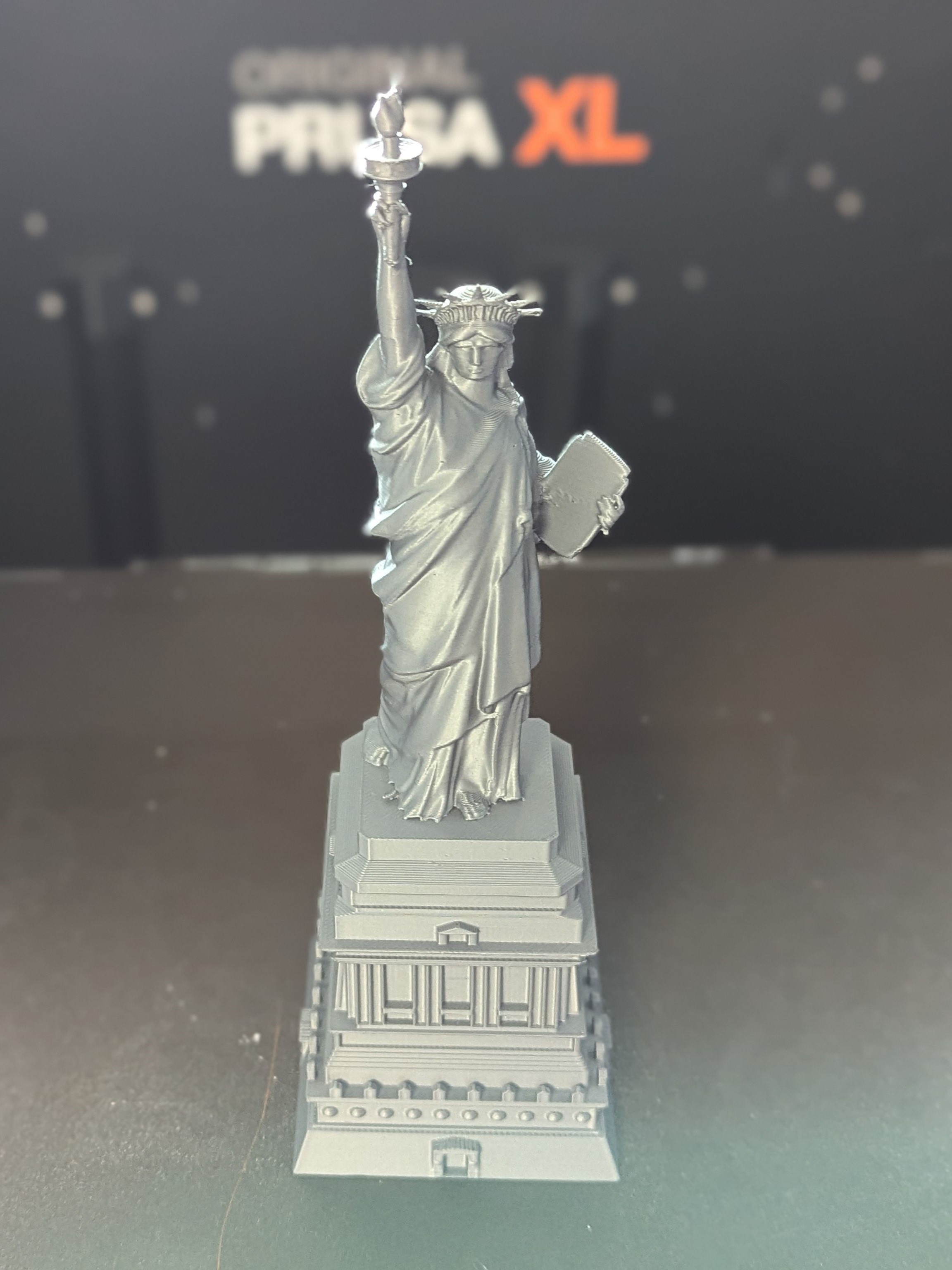 Statue of Liberty - High Res von Go Brrr | Kostenloses STL-Modell herunterladen | Printables.com