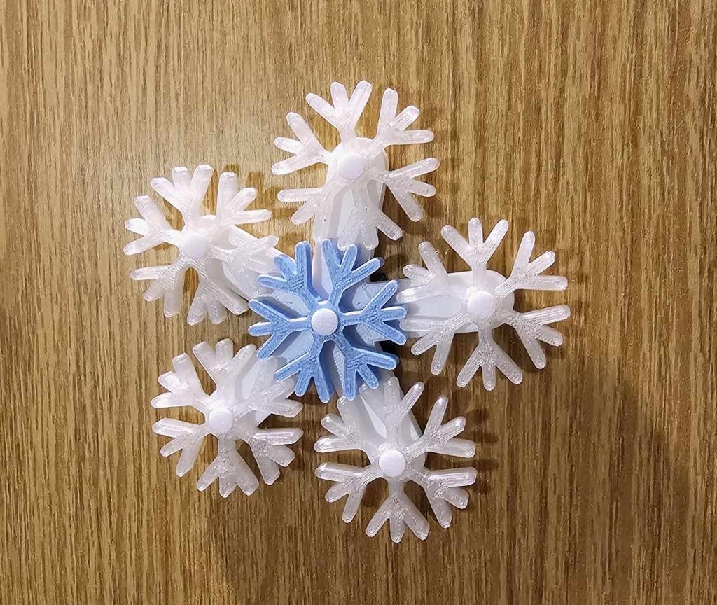 Snow Flake Shaped Gear Fidget Toy by SPEKERDUDE | Download free STL ...
