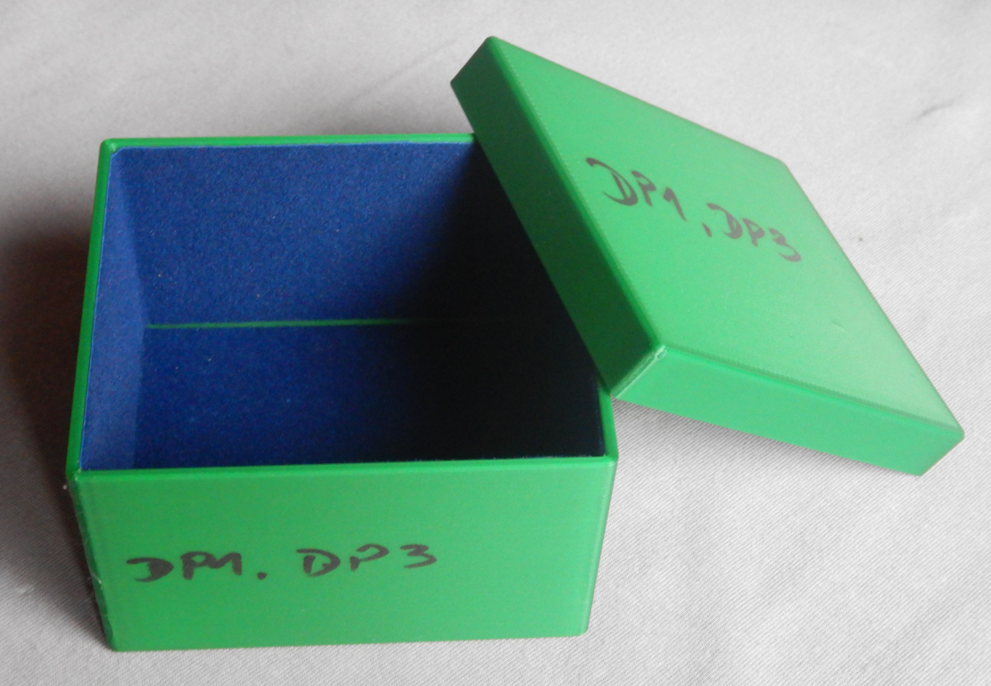 Schachtel für die Nikon Photomic Sucher DP-1 & DP-3; Box for the Nikon ...