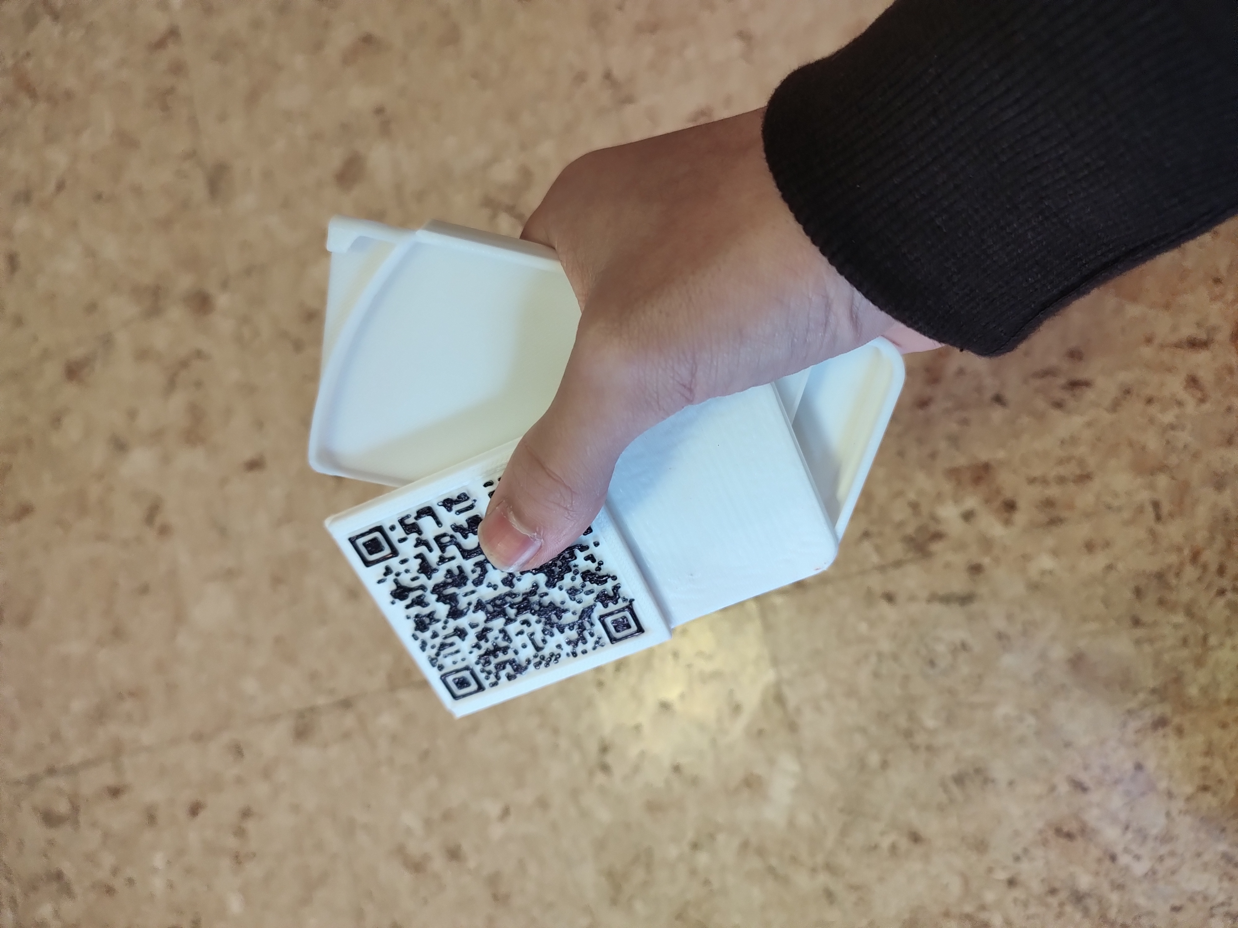 QR code wallet insert by Tyqloo | Download free STL model | Printables.com