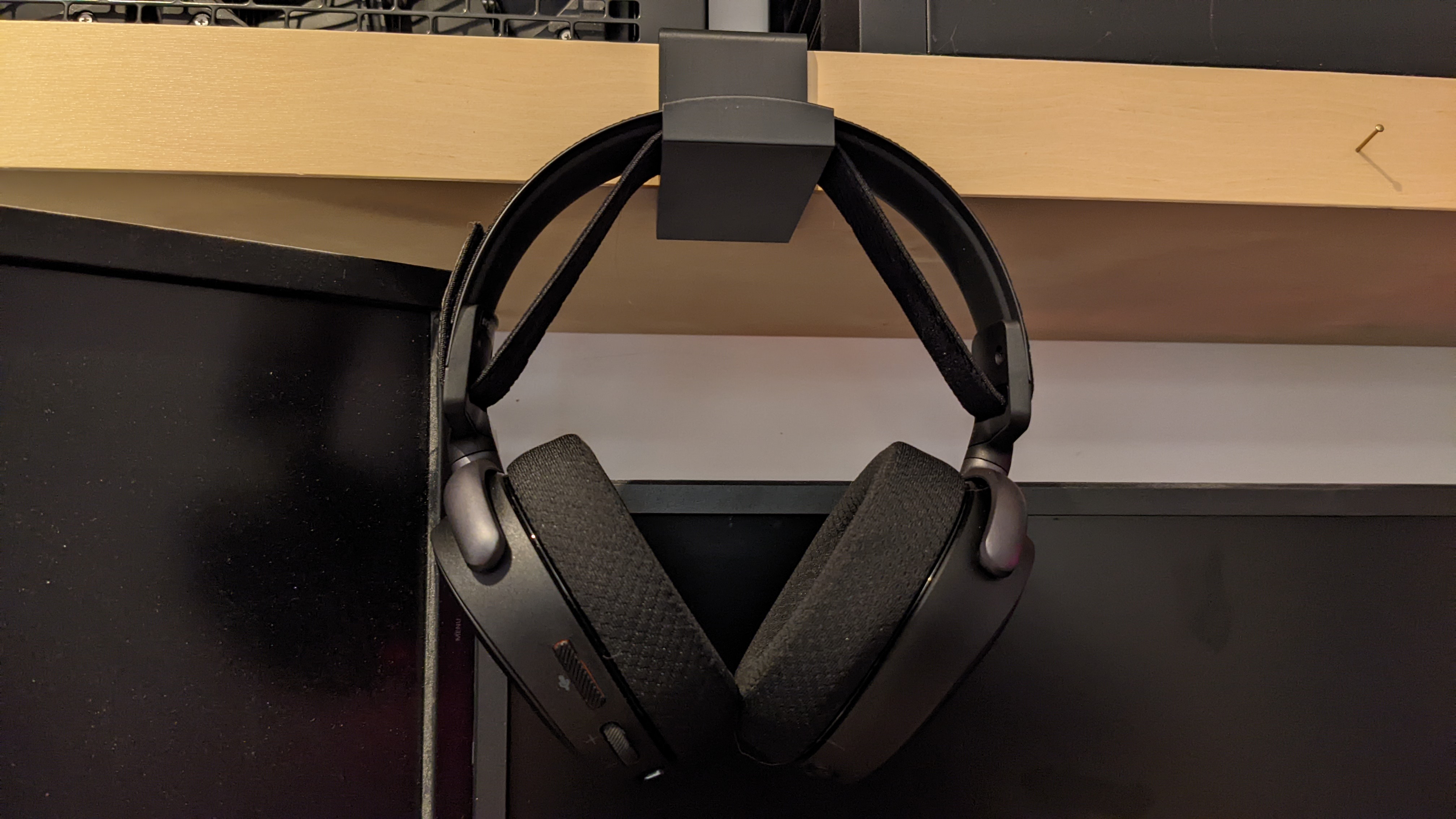 Ikea Lack shelf headset holder by Toaster_117 | Download free STL model ...
