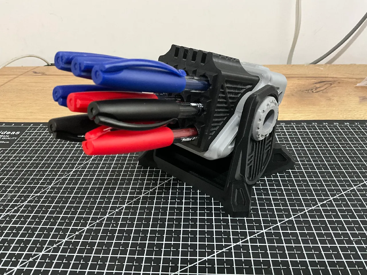 Rocket Launcher Pen Holder by Peter Montalvo | Download free STL model ...