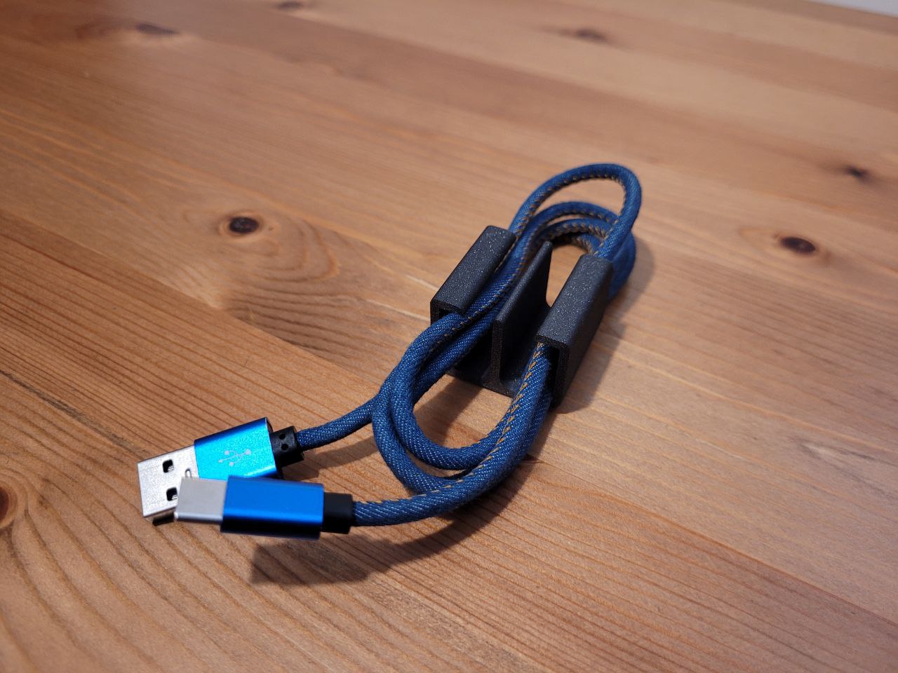 Simple Cable Clip - Organize your Cables by Finn | Download free STL ...