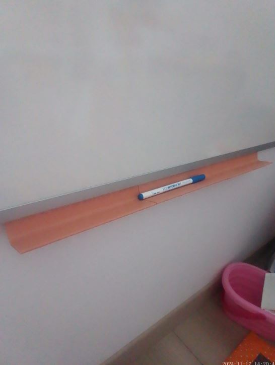 pencil rest for whiteboard by NikoFly | Download free STL model ...
