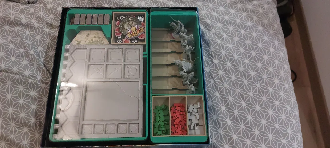 Karak 2 insert : Base box + imperium extension + figurines by Laban ...