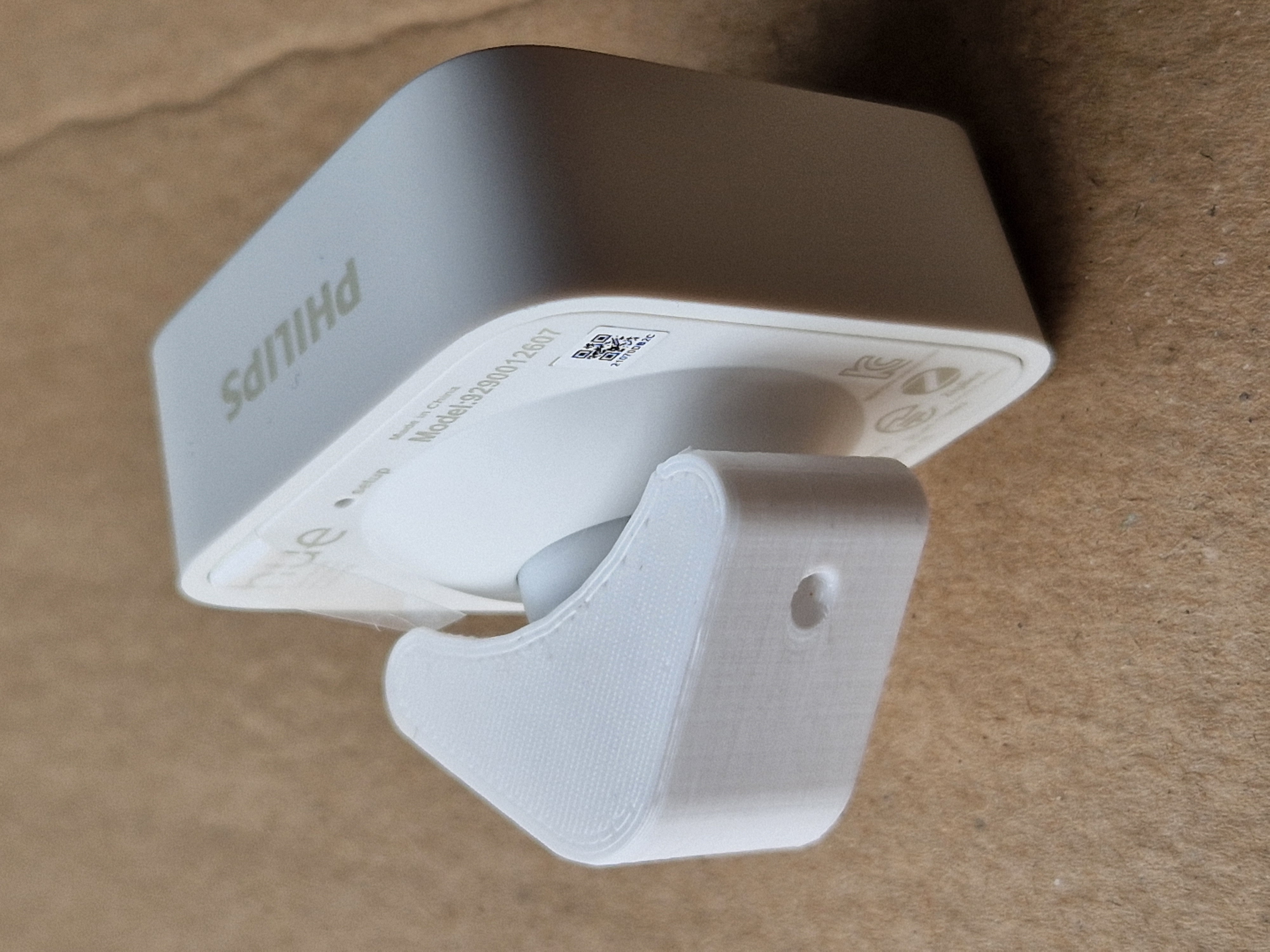 Philips Hue Indoor Sensor Corner Wall Mount by Skdzzz | Download free ...