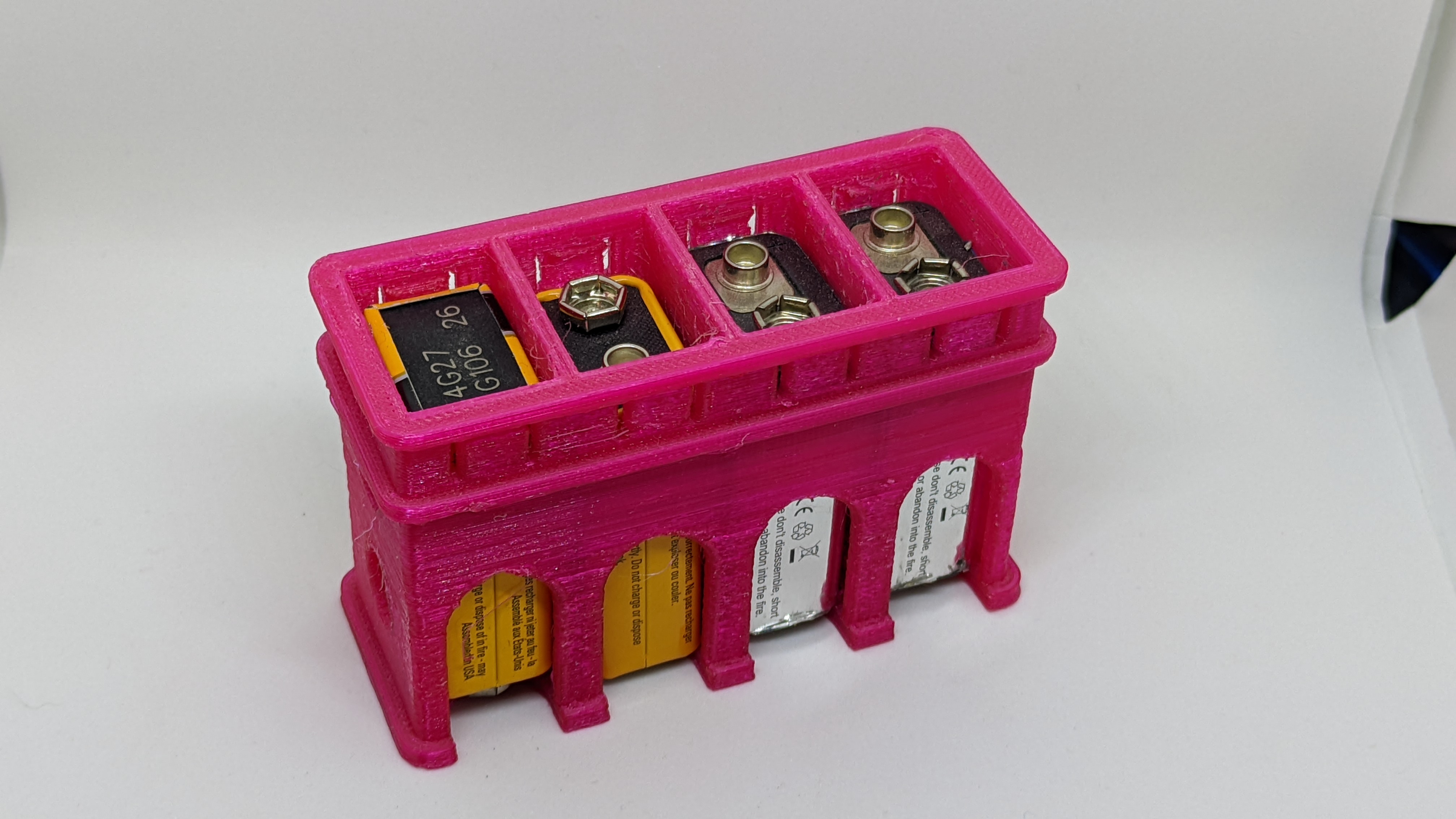 9 volt battery holder by HackMonkey | Download free STL model ...