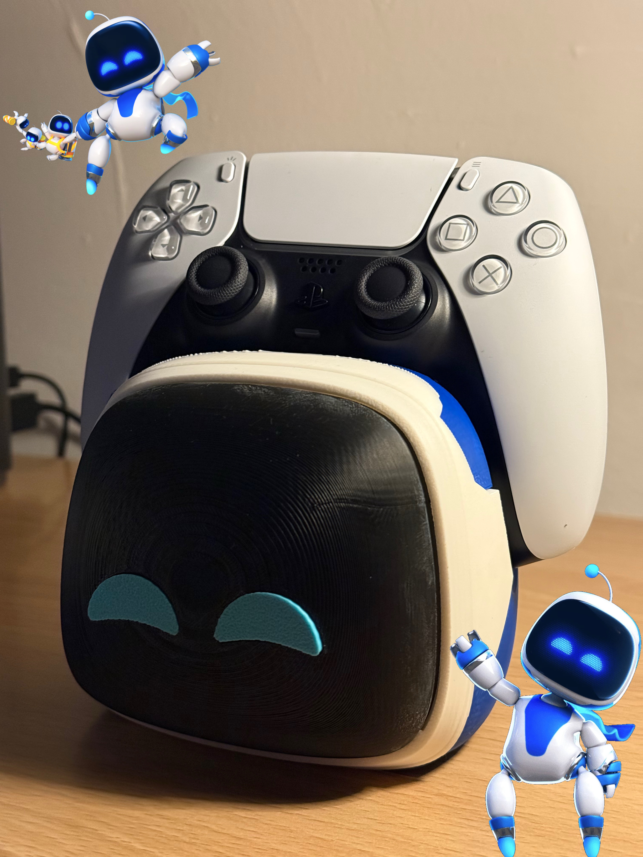 Astro Bot controller hold by Eric Hernandez | Download free STL model ...