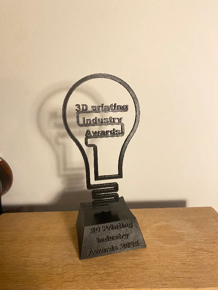 Light bulb trophy by Magnus😺 | Download free STL model | Printables.com